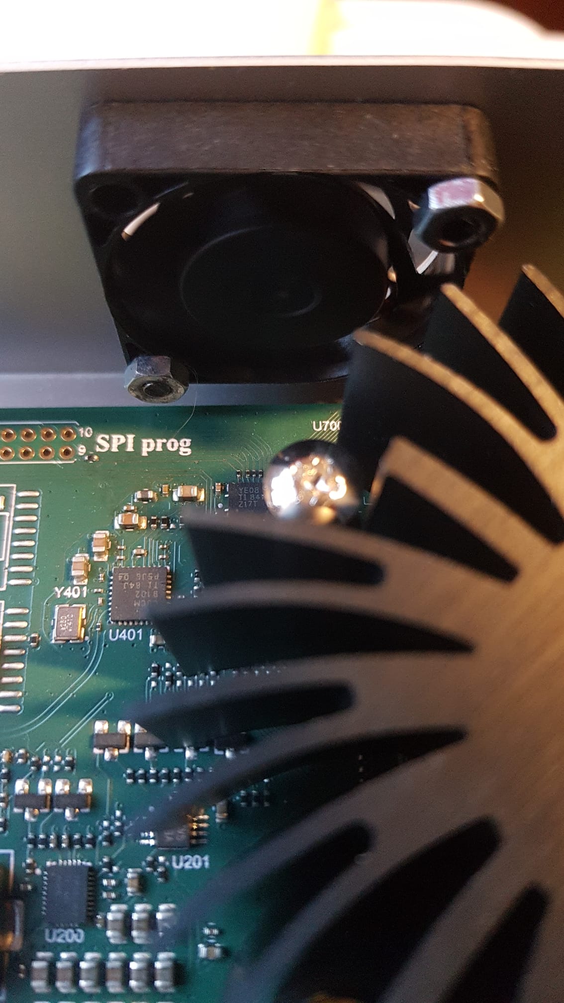 Fan installation in RB1100AHx4 - MikroTik hardware general - MikroTik ...